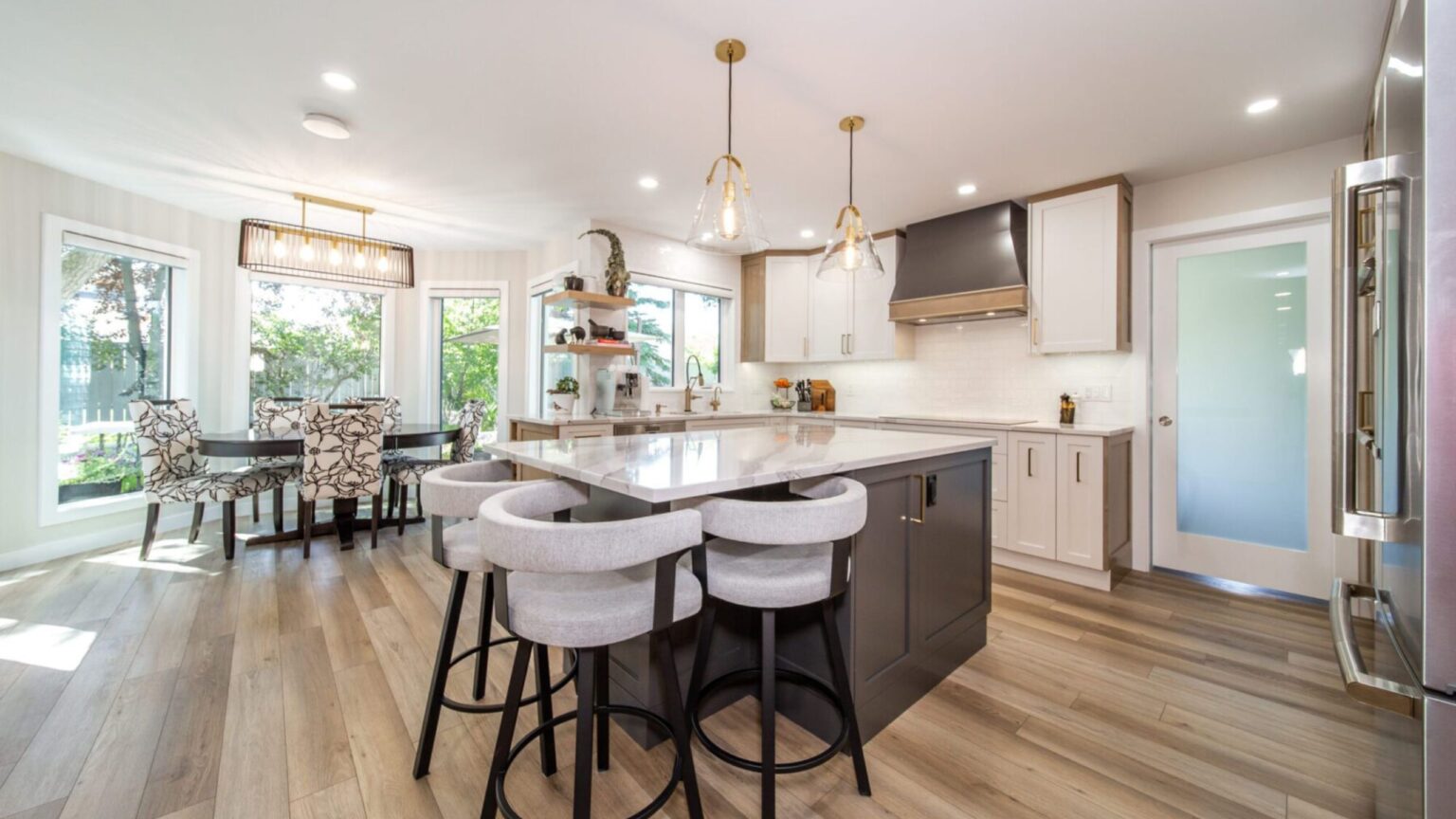 How Much Does a Kitchen Renovation Cost in 2025? - Contact Renovations & Custom Homes